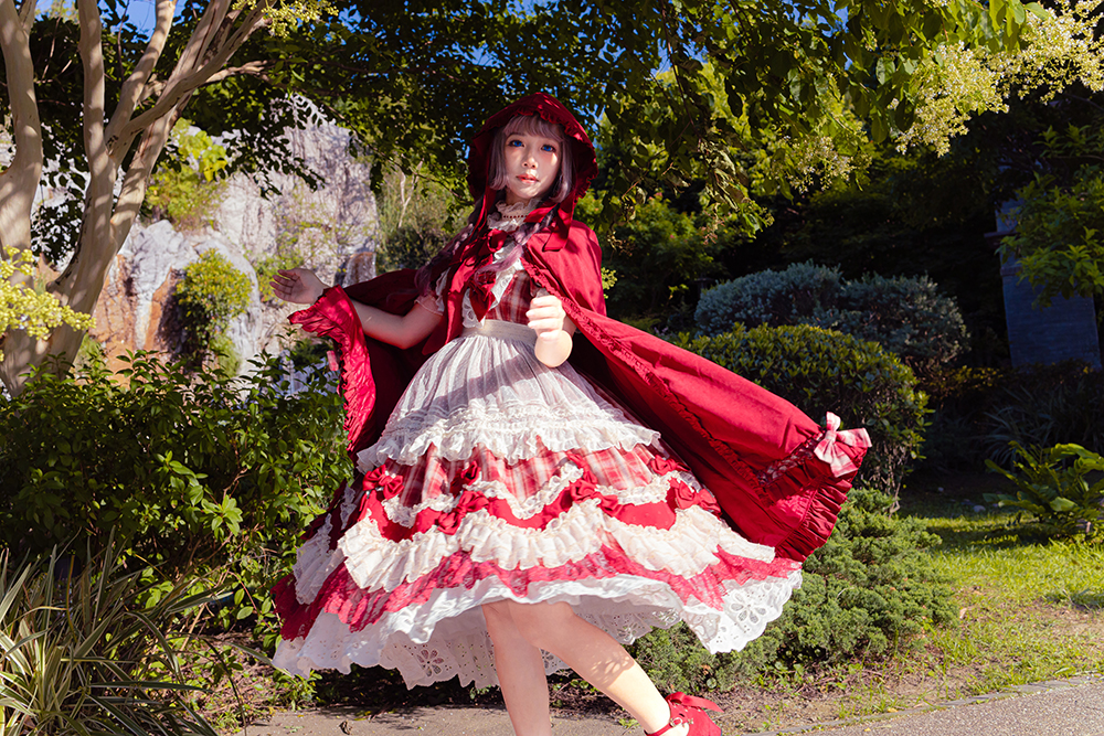 【LOLITA】Elpress L你好李煥英聯名洋裝 MD:瑛 - clina1111的創作 - 巴哈姆特