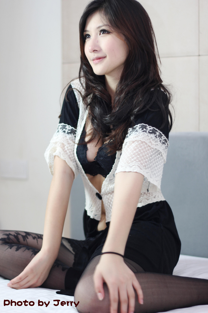 ONE-漂亮又有氣質的輕熟女 - rougs417的創作 - 巴哈姆特