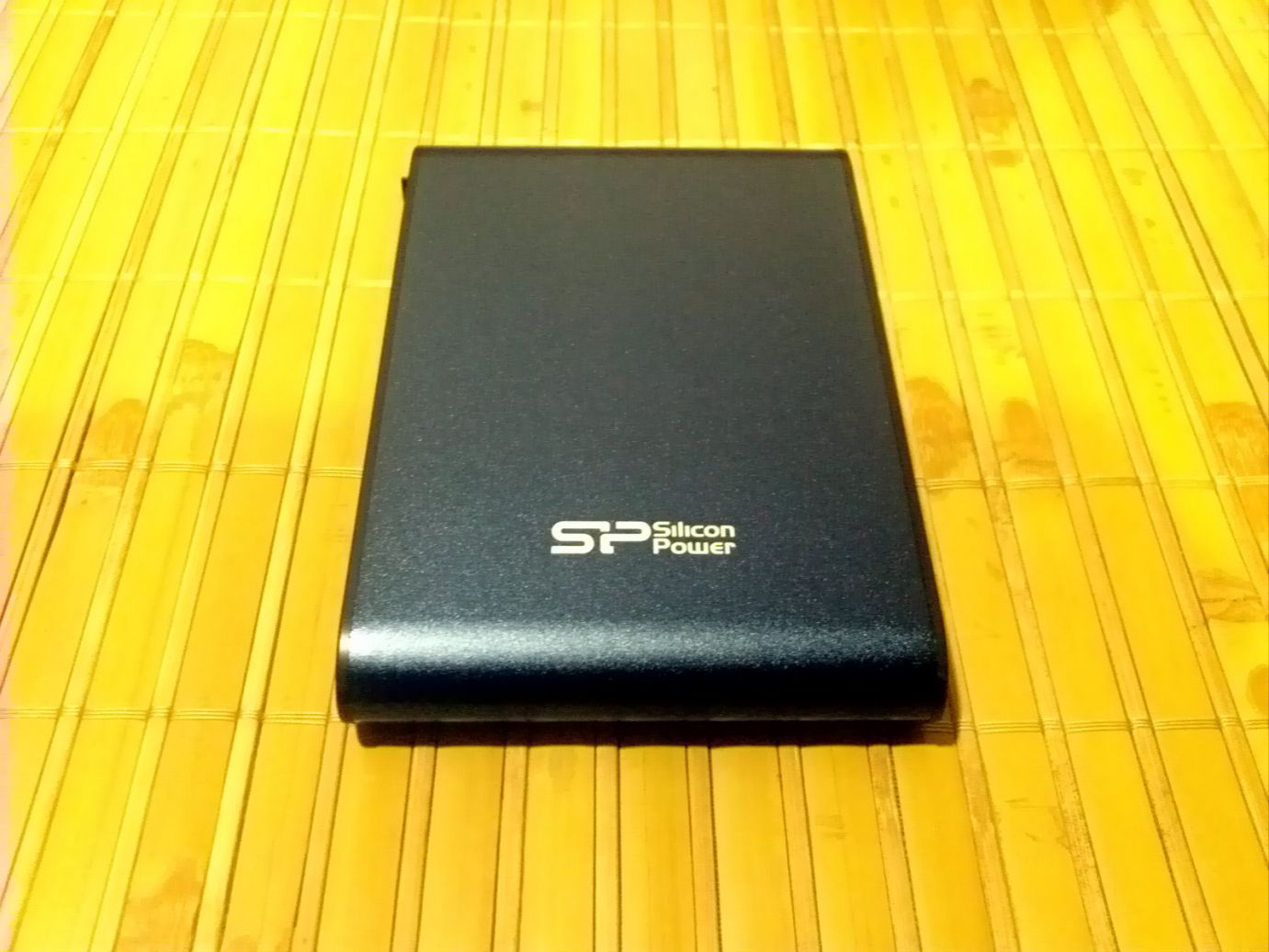 [不專業開箱文] 廣穎電通 SP - Armor A80 2.5吋 行動硬碟 @電腦應用綜合討論 哈啦板 - 巴哈姆特