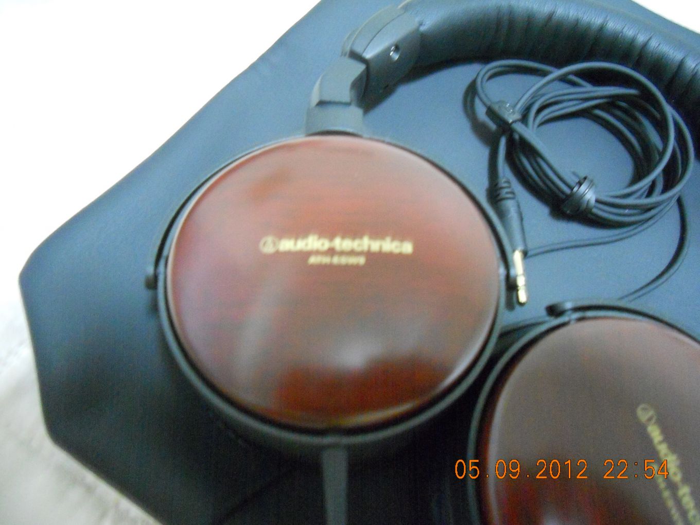 Audio Technica ATH-ESW9 鐵三角輕量頭戴式耳機 新手開箱 - williewang86的創作 - 巴哈姆特