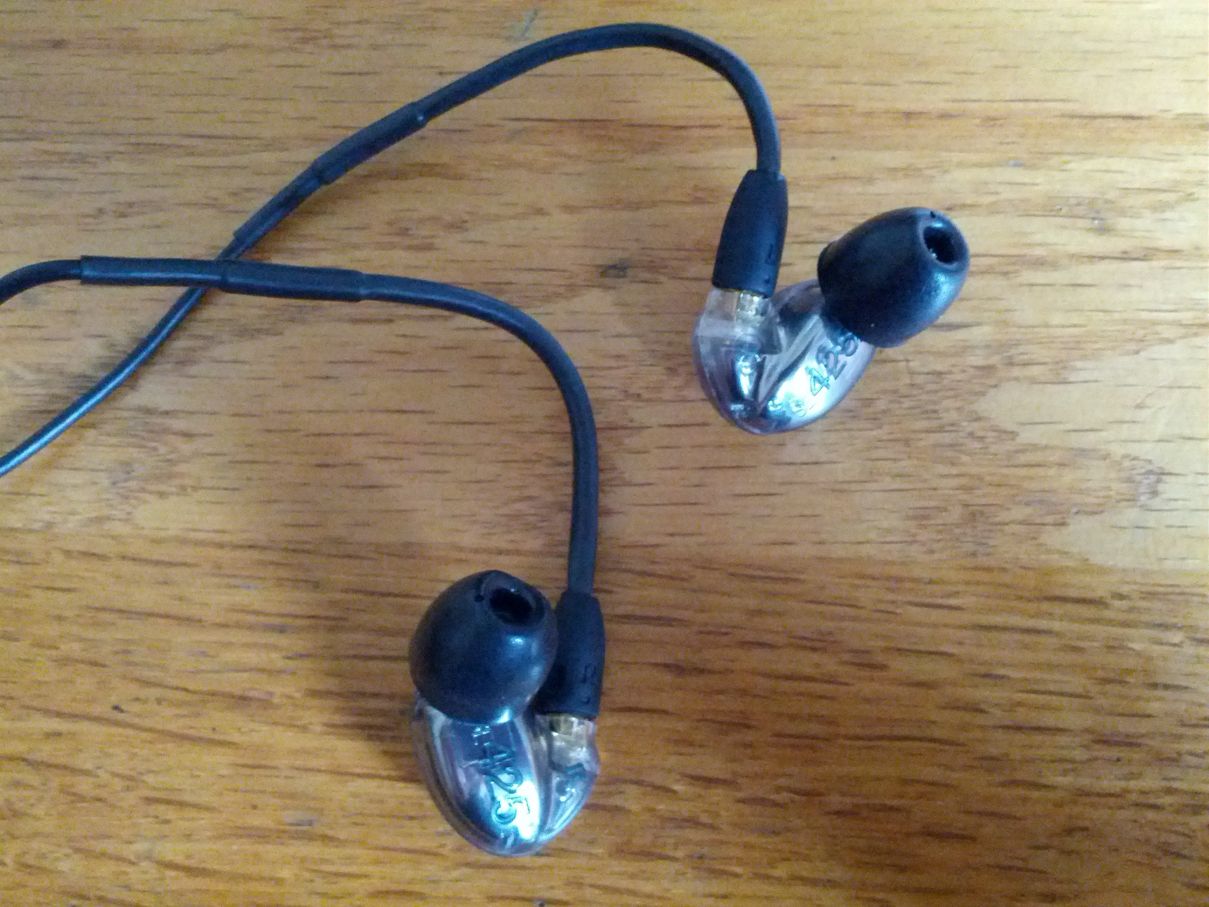 Shure SE-425開箱&心得 - freddie135的創作 - 巴哈姆特