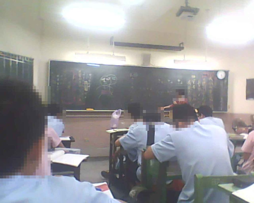 愛好藝術的日文老師 - johnny860726的創作 - 巴哈姆特