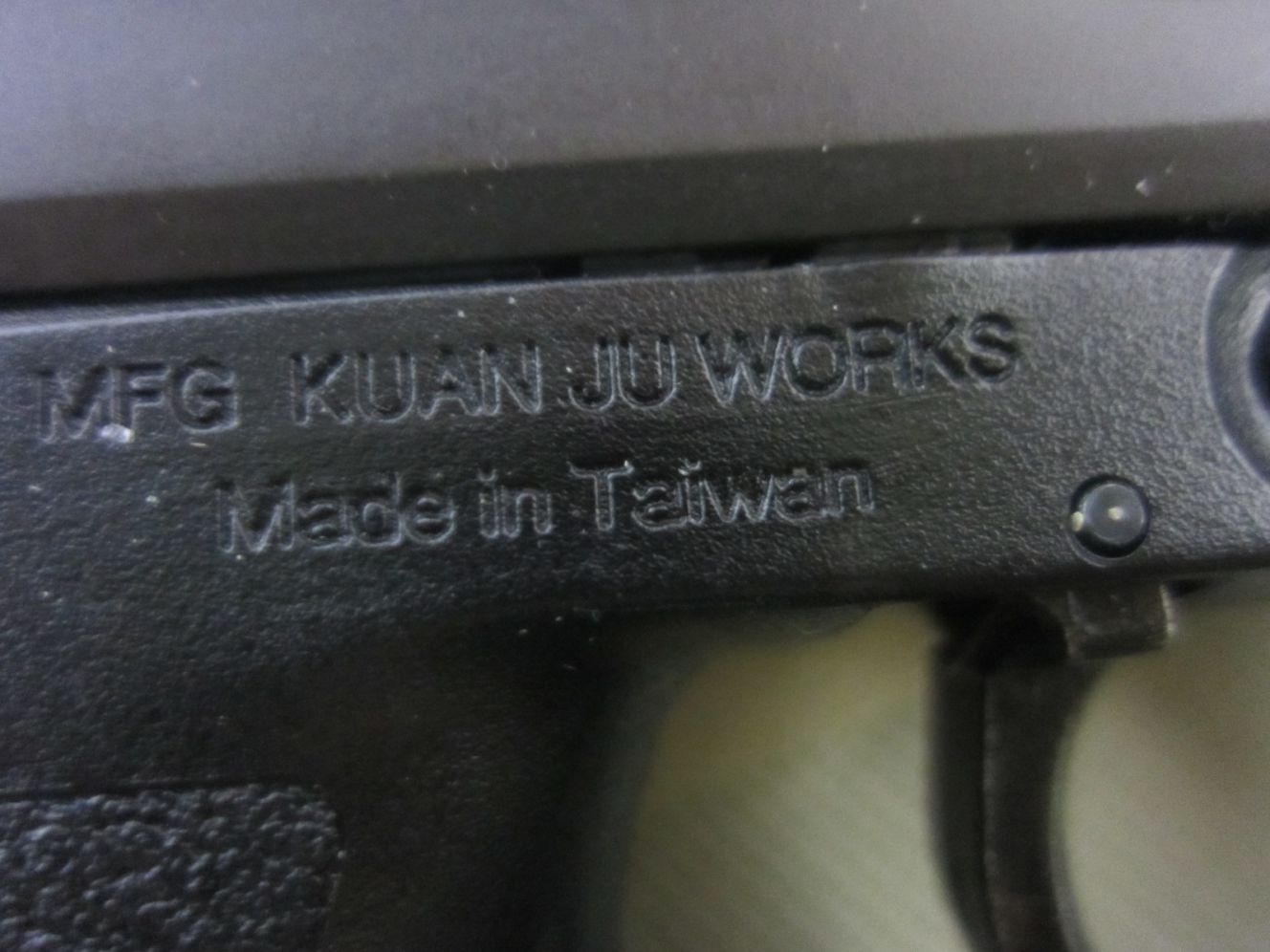 【攻略】KJ USP COMPACT開箱(外觀與KSC USP.45交叉比對) @野戰 (生存) 遊戲 哈啦板 - 巴哈姆特