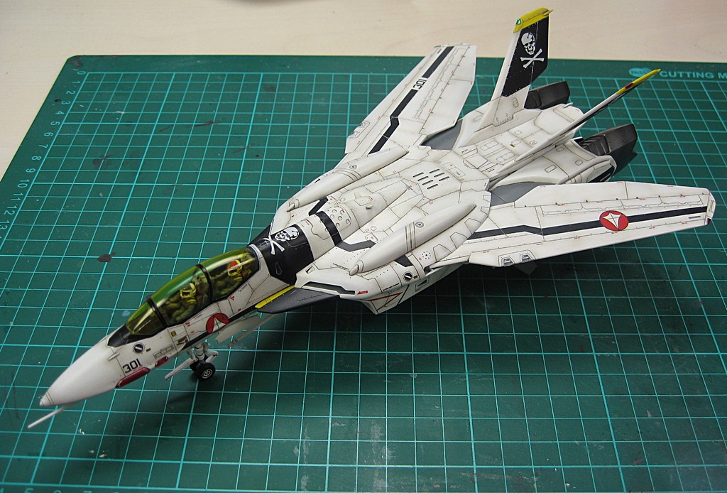 【作品分享】老貓不死?! 宇宙世紀(誤)的F-14--->1/72 VF-0B @模型技術與資訊 哈啦板 - 巴哈姆特