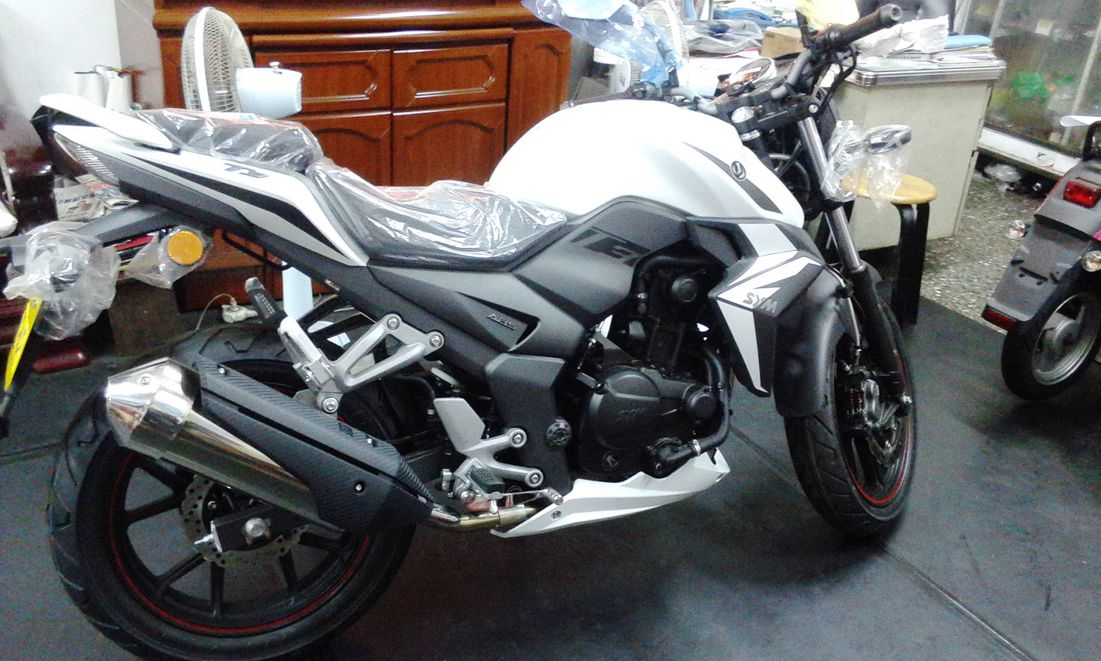 重機人生首部曲--SYM T3 開箱 - aj19840601的創作 - 巴哈姆特