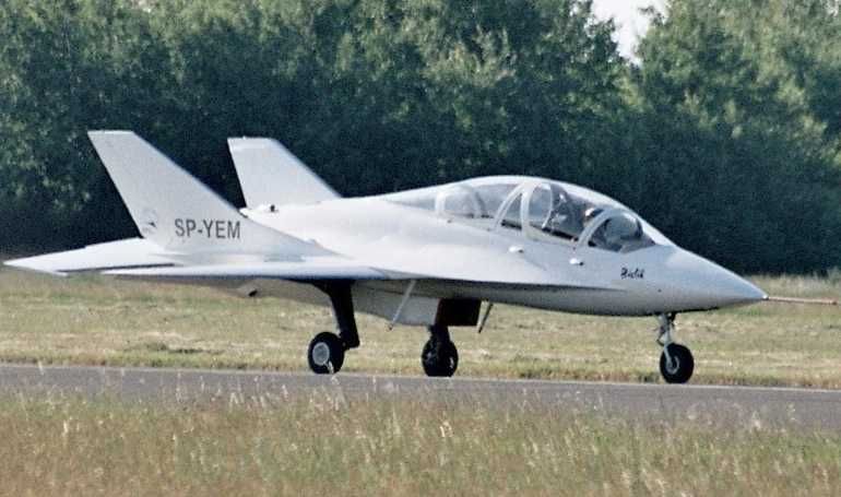 萌萌der高教EM-10白尾海鵰圖集 - s3121456的創作 - 巴哈姆特