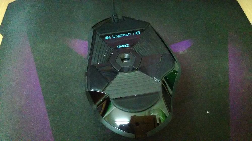 【開箱】羅技 G402 不專業開箱文 - kkbnmmbn的創作 - 巴哈姆特