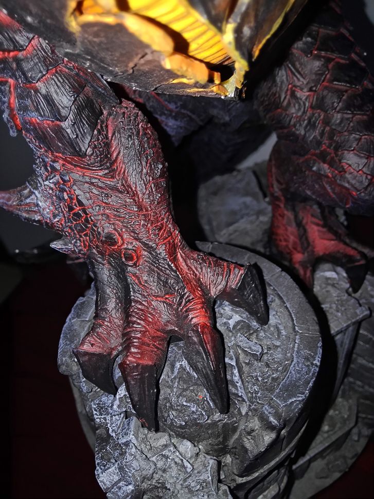 【開箱】SIDESHOW DEATHWING 魔獸世界 死亡之翼 - atheist342的創作 - 巴哈姆特