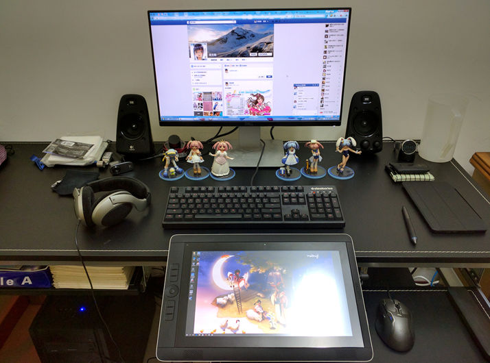 RE:【問題】請大家分享一下電腦桌的擺設！！ @電腦應用綜合討論 哈啦板 - 巴哈姆特