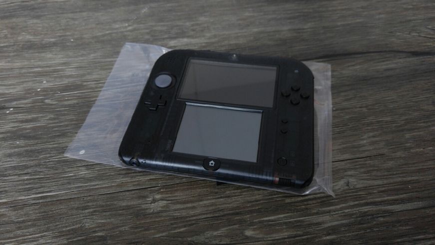 【閒聊】Clear Black 2DS 開箱 @N3DS / Nintendo 3DS 哈啦板 - 巴哈姆特