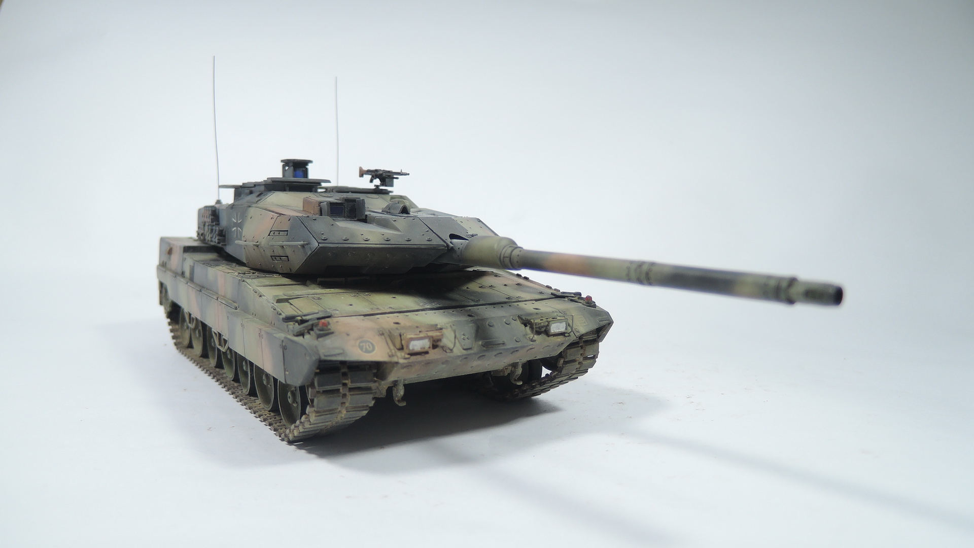 1/35 HobbyBoss Leopard 2A6EX - viper0311的創作 - 巴哈姆特