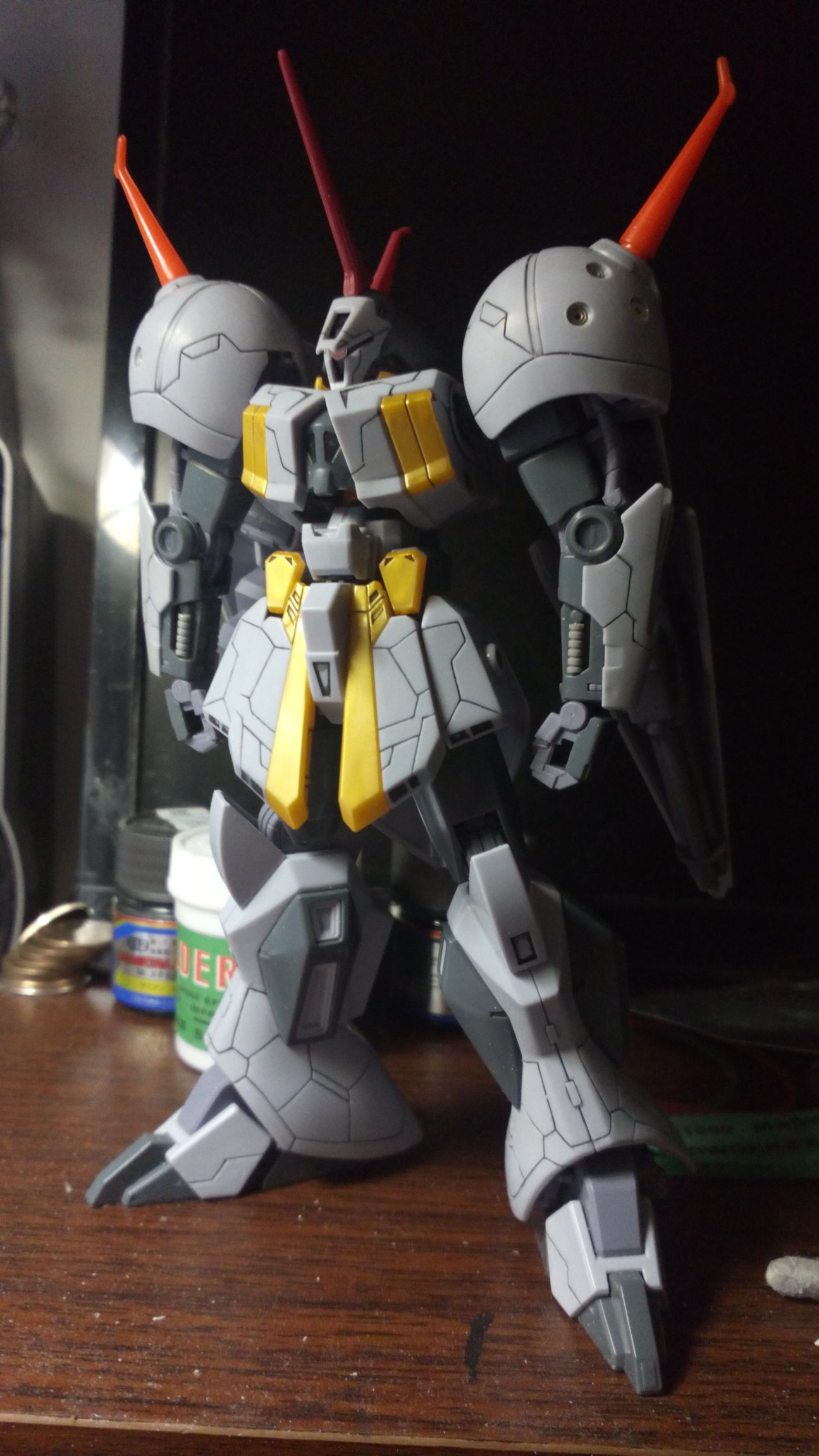 【心得】[作品分享] HGUC，1/144 AMX-104, R jarja @模型技術與資訊 哈啦板 - 巴哈姆特