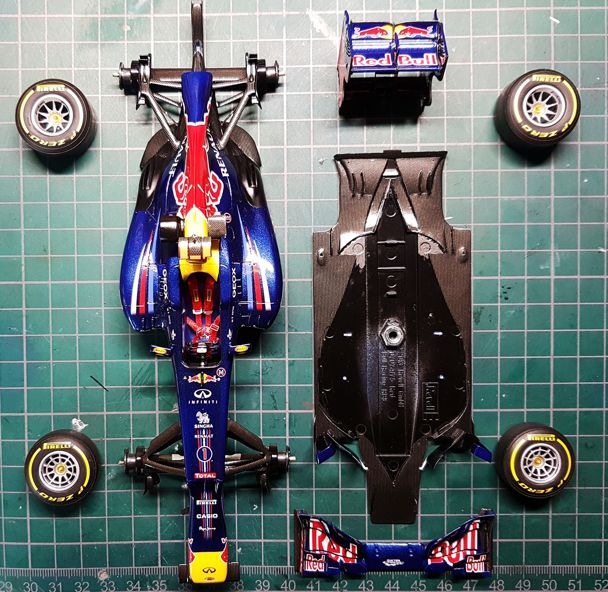【心得】Revell 1/24 Red bull RB8 @模型技術與資訊 哈啦板 - 巴哈姆特