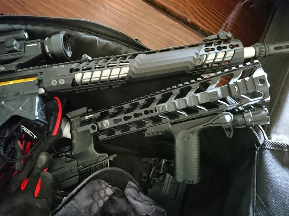 【心得】FireArms F1魚骨開箱文~~~(安裝槍枝KSC BD556) @野戰 (生存) 遊戲 哈啦板 - 巴哈姆特