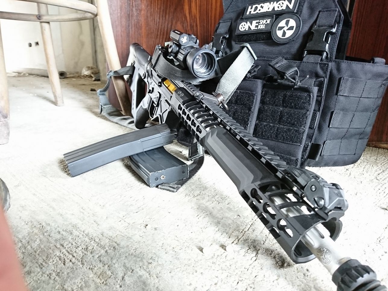 【心得】FireArms F1魚骨開箱文~~~(安裝槍枝KSC BD556) @野戰 (生存) 遊戲 哈啦板 - 巴哈姆特