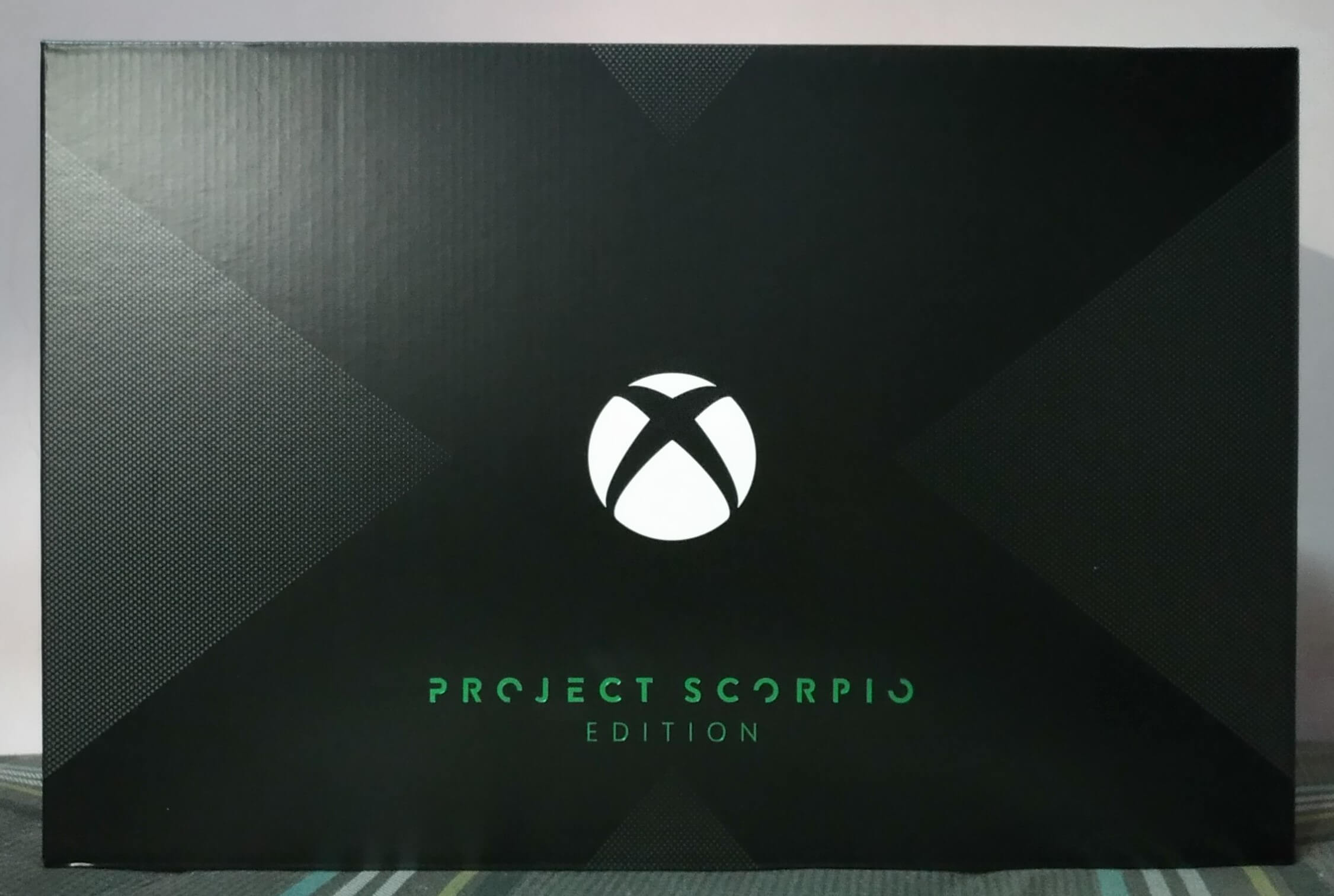 【開箱】Xbox One X Project Scorpio Edition 簡易開箱分享 - mistyrainlin的創作 - 巴哈姆特