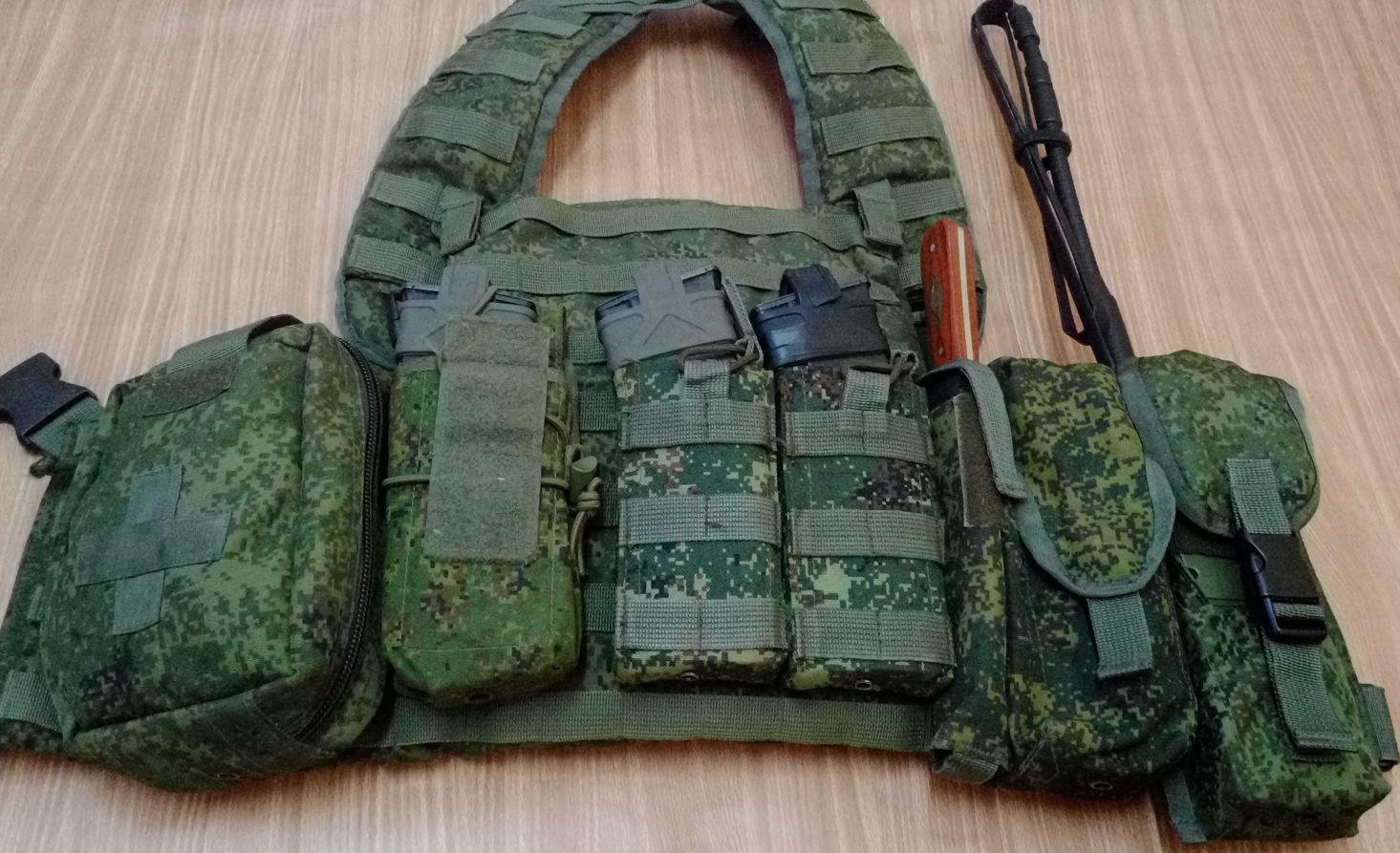 【心得】俄羅斯 通用數位迷彩 6B46 戰術背心 開箱 @野戰 (生存) 遊戲 哈啦板 - 巴哈姆特