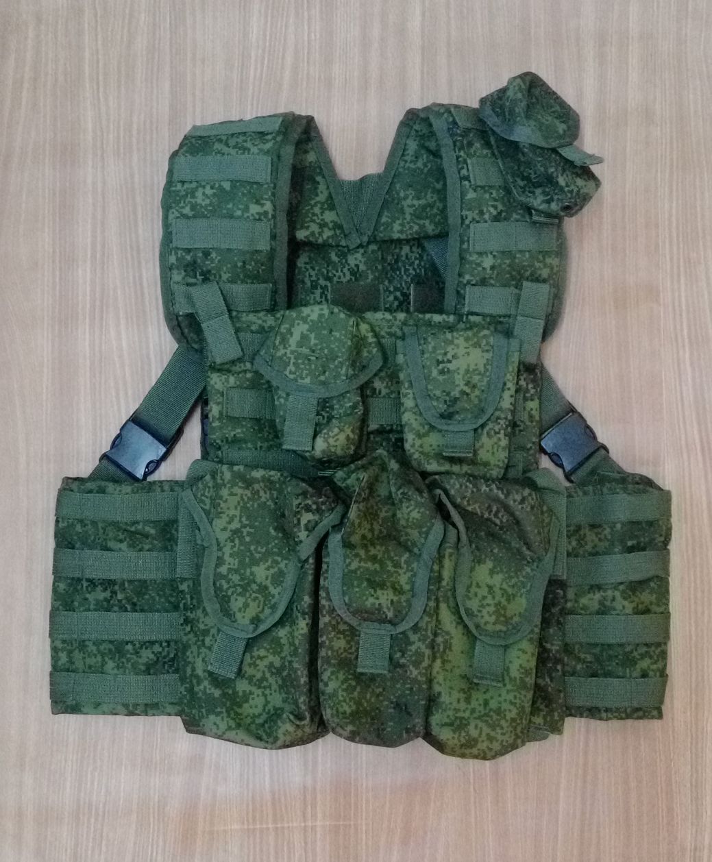 【心得】俄羅斯 通用數位迷彩 6B46 戰術背心 開箱 @野戰 (生存) 遊戲 哈啦板 - 巴哈姆特