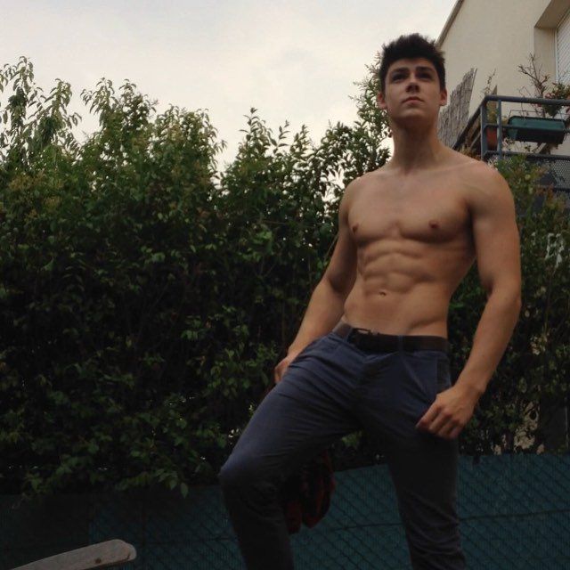 我最喜歡大奶妹妹ㄌ - daisy295的創作 - 巴哈姆特