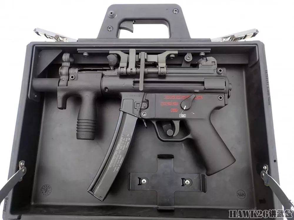 【問題】請教市面上或是有人有DIY過mp5k的手提箱嗎？ @野戰 (生存) 遊戲 哈啦板 - 巴哈姆特