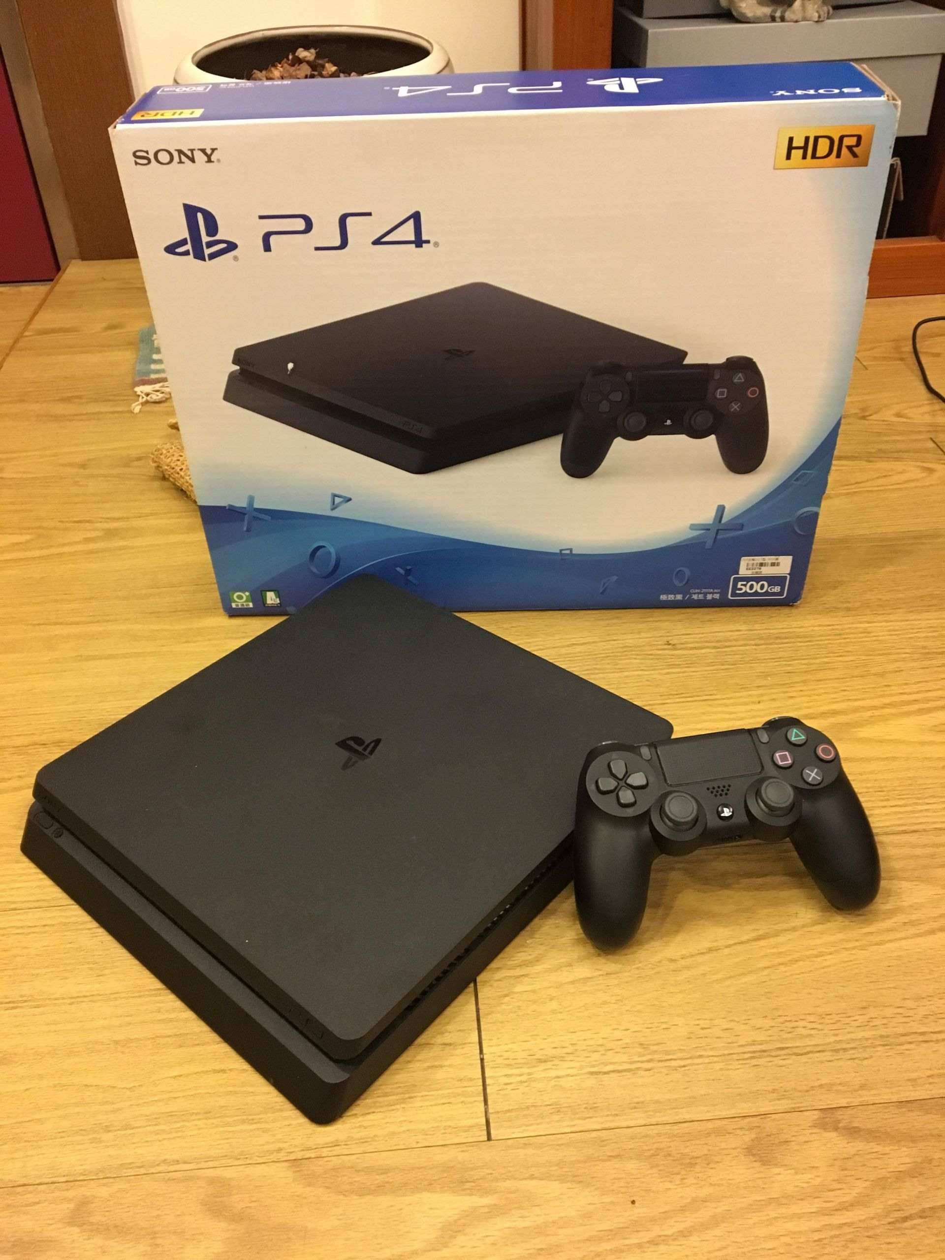 【出售】二手 PS4 slim 500G 黑色 附送PSN帳號 有四款大作 @ACG二手交易板 哈啦板 - 巴哈姆特