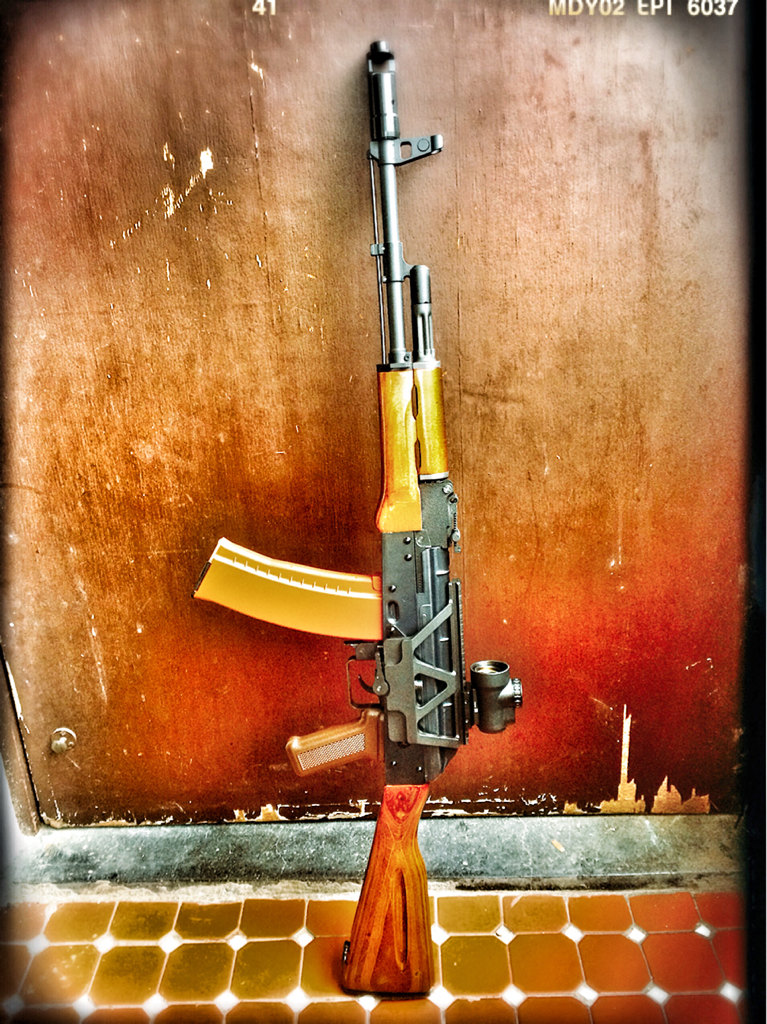 【問題】LMG選擇（更新 @野戰 (生存) 遊戲 哈啦板 - 巴哈姆特