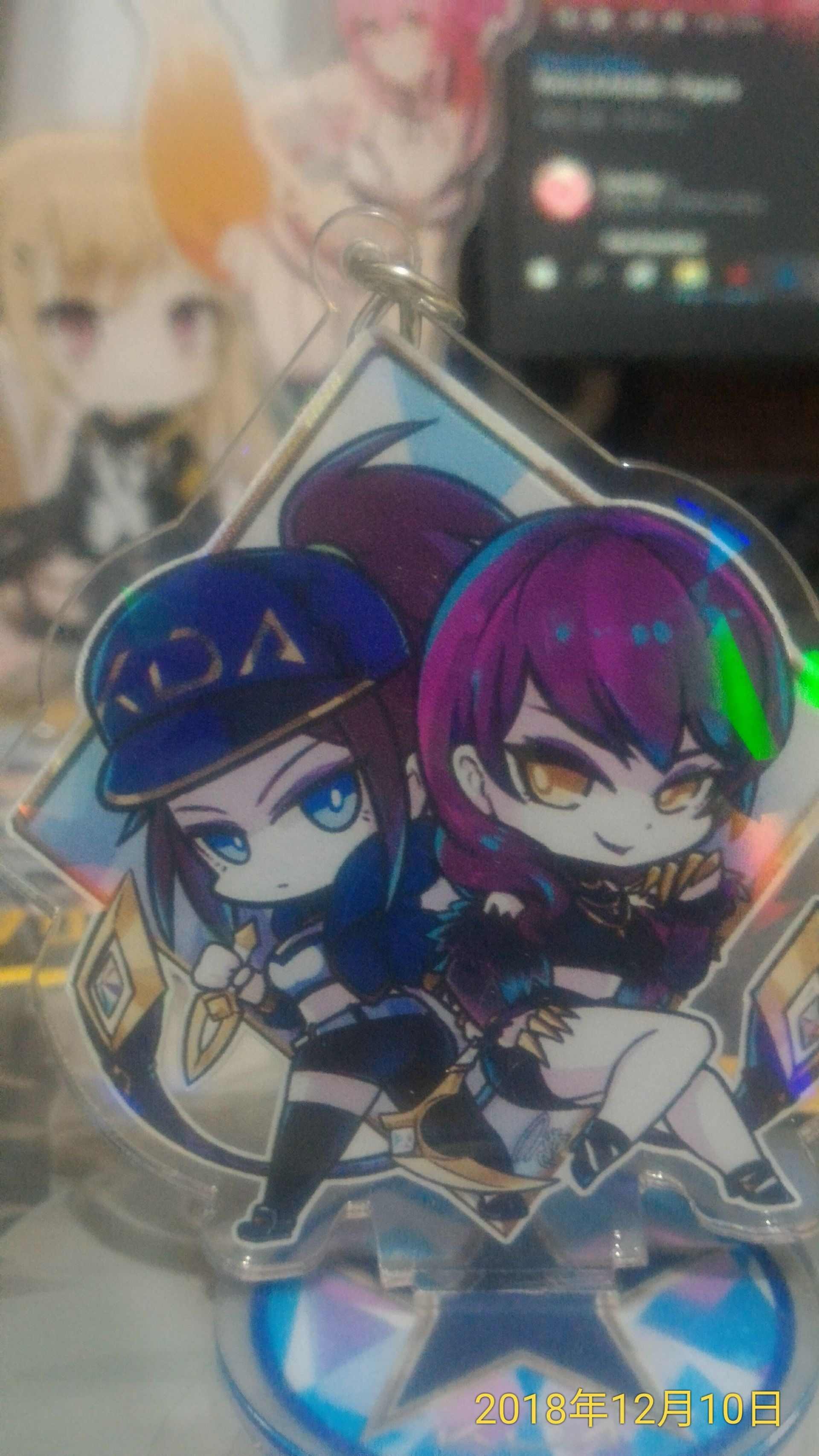 【心得】CWT50開箱JINX KDA吊飾 跟秋貓的海報 @英雄聯盟 League of Legends 哈啦板 - 巴哈姆特