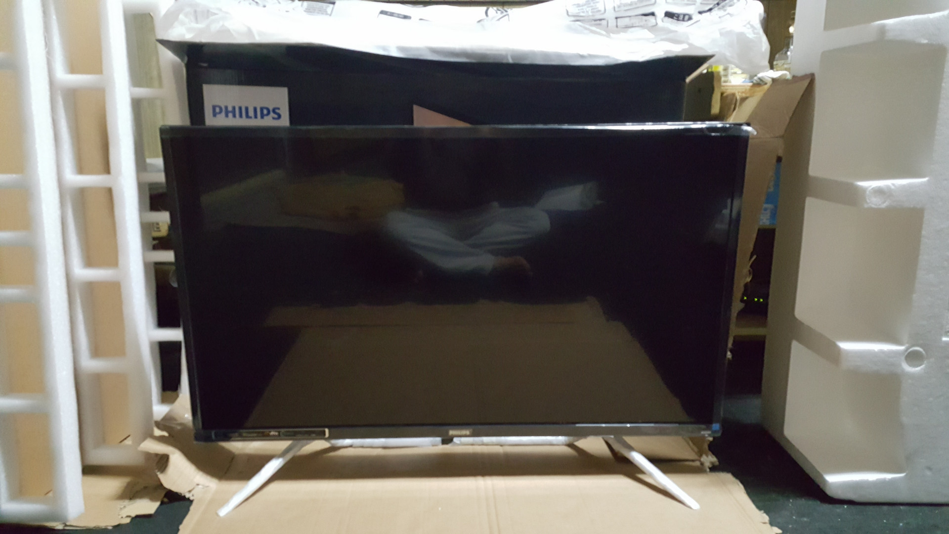 【問題】PHILIPS 436M6VBPAB HDR1000 簡單開箱分享與設定和播放上的問題求解 @電腦應用綜合討論 哈啦板 - 巴哈姆特