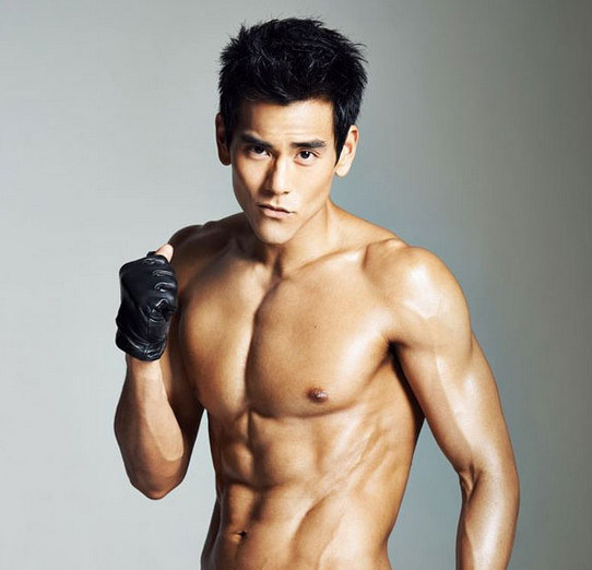 【閒聊】會期待GYEE出哪個真人角色劇照 @GYEE 哈啦板 - 巴哈姆特