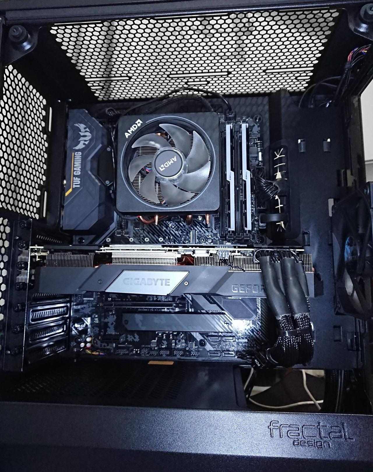 【心得】Fractal Design Meshify C Dark TG 簡單心得 @電腦應用綜合討論 哈啦板 - 巴哈姆特