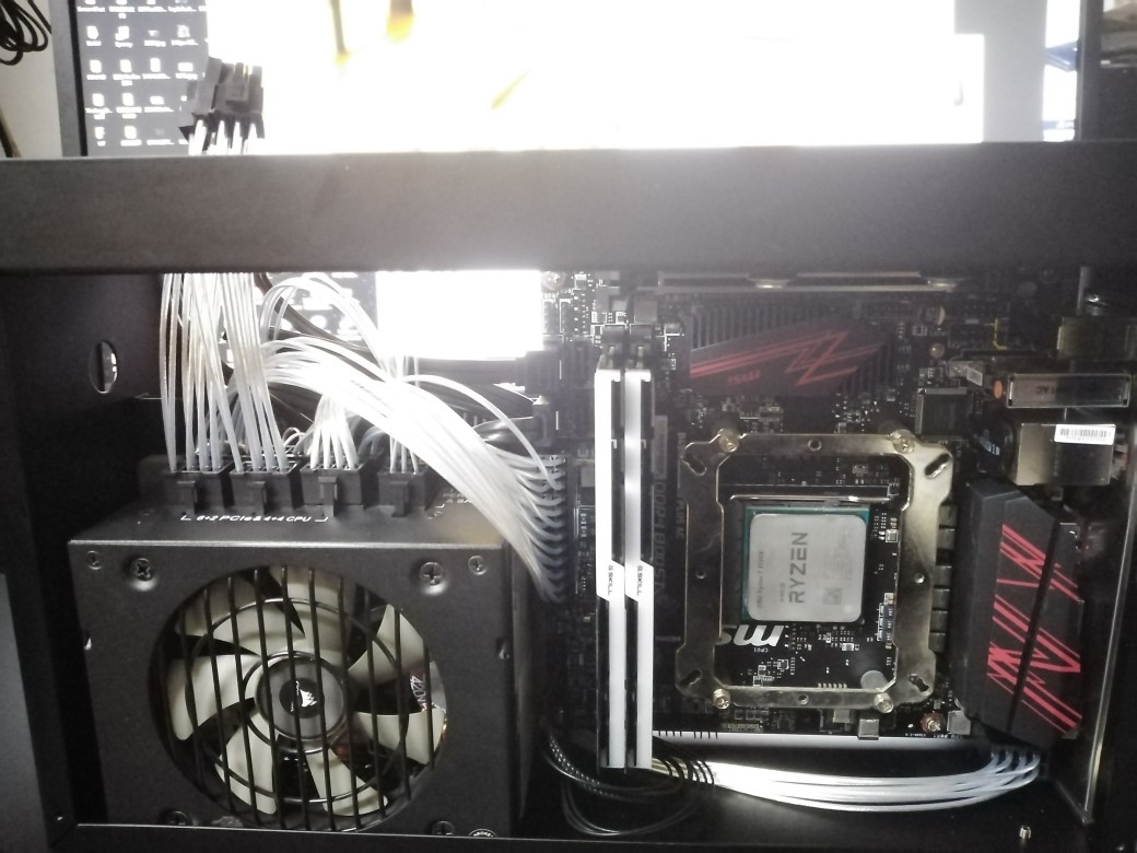 【心得】最強A4 ITX 機殼組裝心得分享（12/30更新） @電腦應用綜合討論 哈啦板 - 巴哈姆特