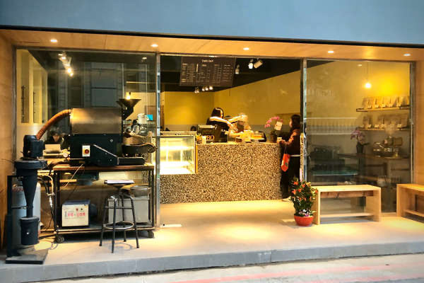 【心得】[下午茶]台北中山-LIBO CAFE平價復古工業風咖啡廳 @台北市 哈啦板 - 巴哈姆特