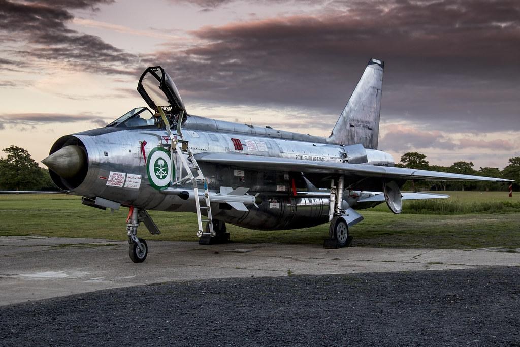 【作品分享】田宮 1/100 沙烏地阿拉伯F.53閃電戰鬥機 @模型技術與資訊 哈啦板 - 巴哈姆特