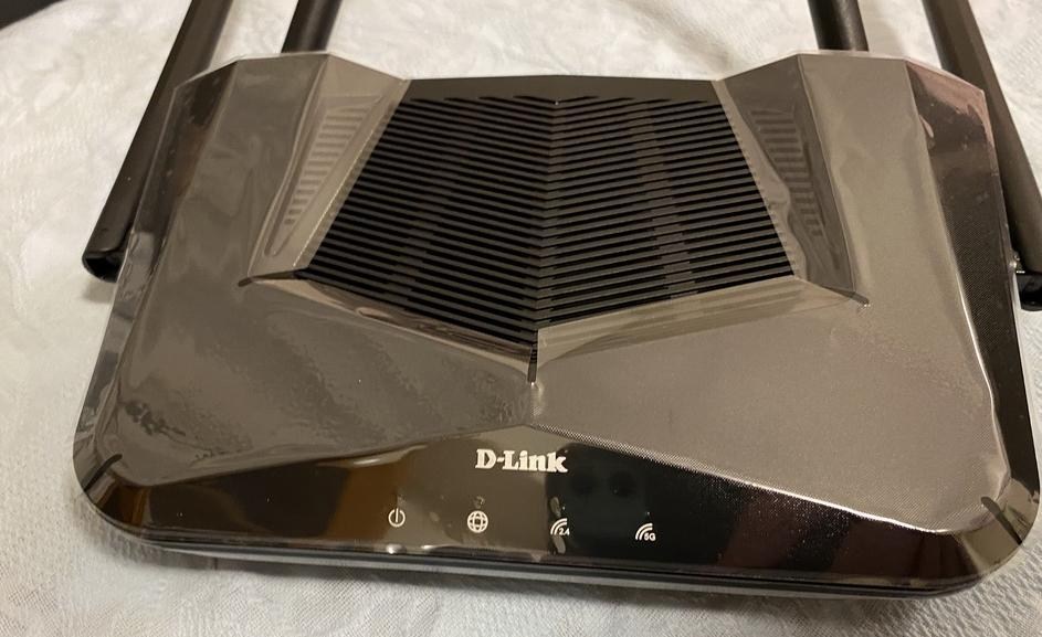 【心得】家用入門級 WiFi-6 AX 路由器 D-Link DIR-X1560 開箱 @電腦應用綜合討論 哈啦板 - 巴哈姆特