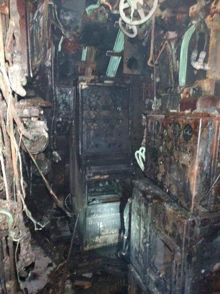 【情報】(圖很多，小心流量)2020/06/12法國海軍Perle (S606)核潛艇燒了... @軍事策略 哈啦板 - 巴哈姆特