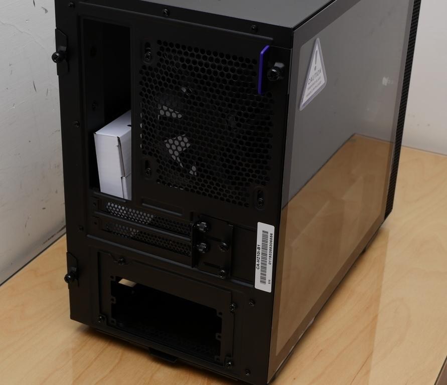 【心得】智慧控制盒輔助 NZXT H210i ITX 開箱 @電腦應用綜合討論 哈啦板 - 巴哈姆特