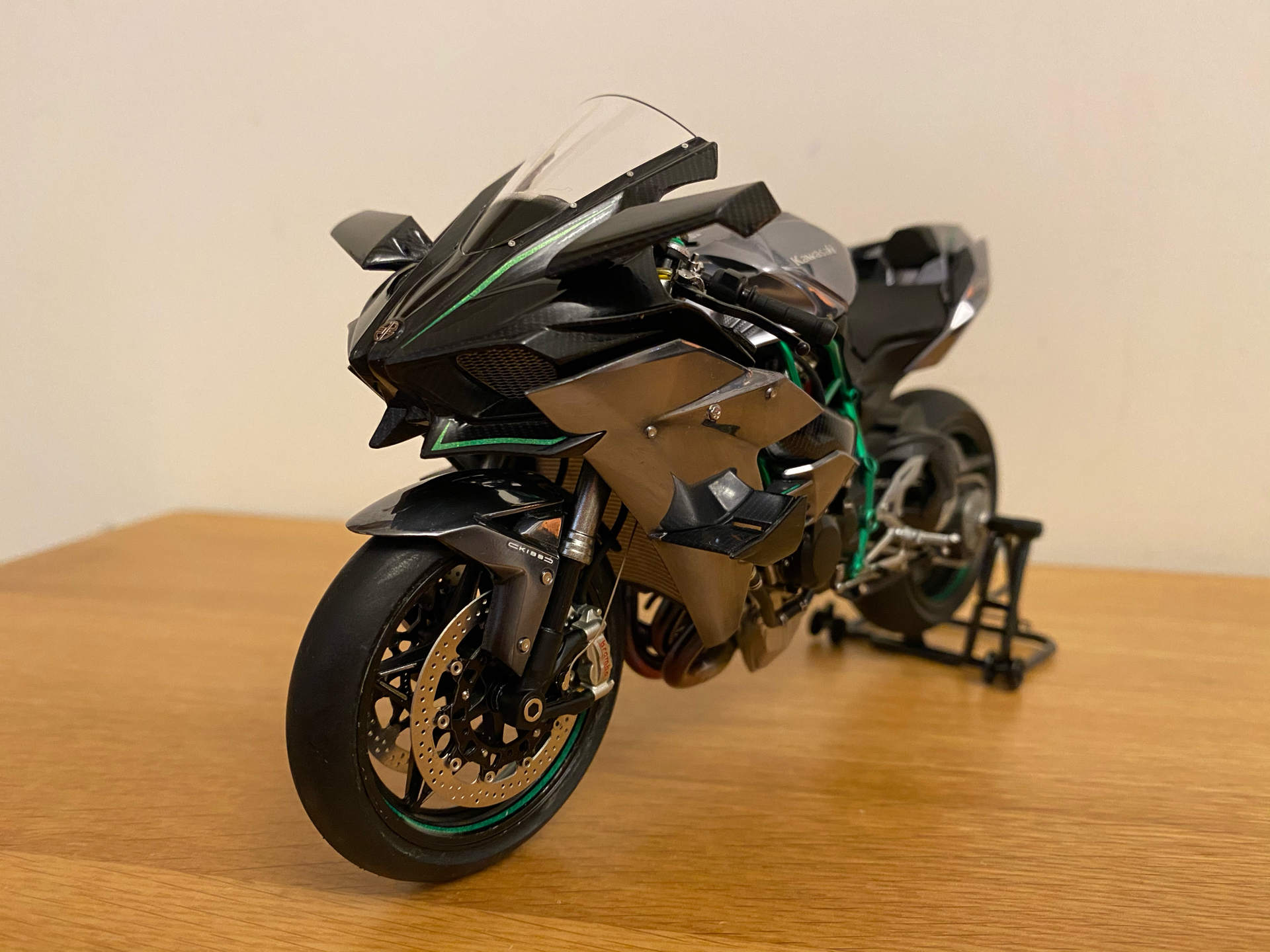 【作品分享】Tamiya 1/12 Kawasaki 川崎 Ninja H2R @模型技術與資訊 哈啦板 - 巴哈姆特
