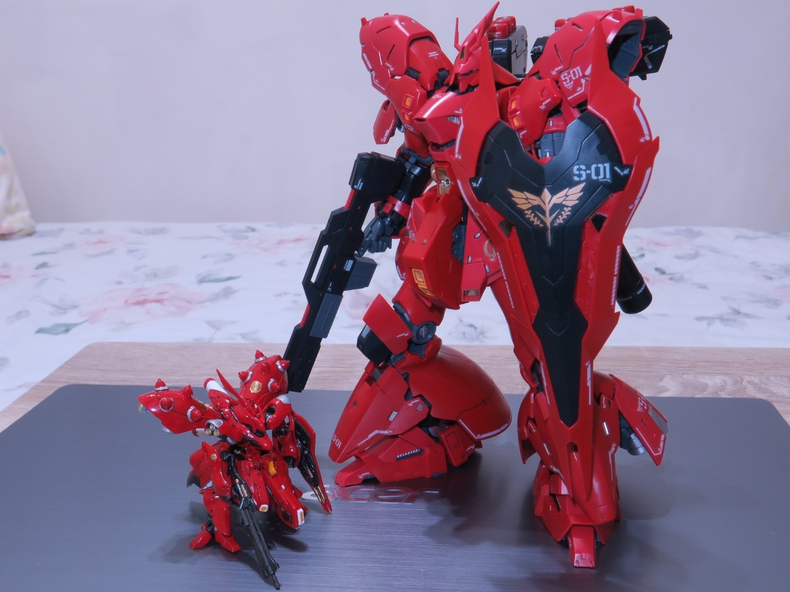 【作品分享】Gundam Artifact - Nightingale 微縮鋼彈盒玩 夜鶯 超傷眼筆塗 @模型技術與資訊 哈啦板 - 巴哈姆特