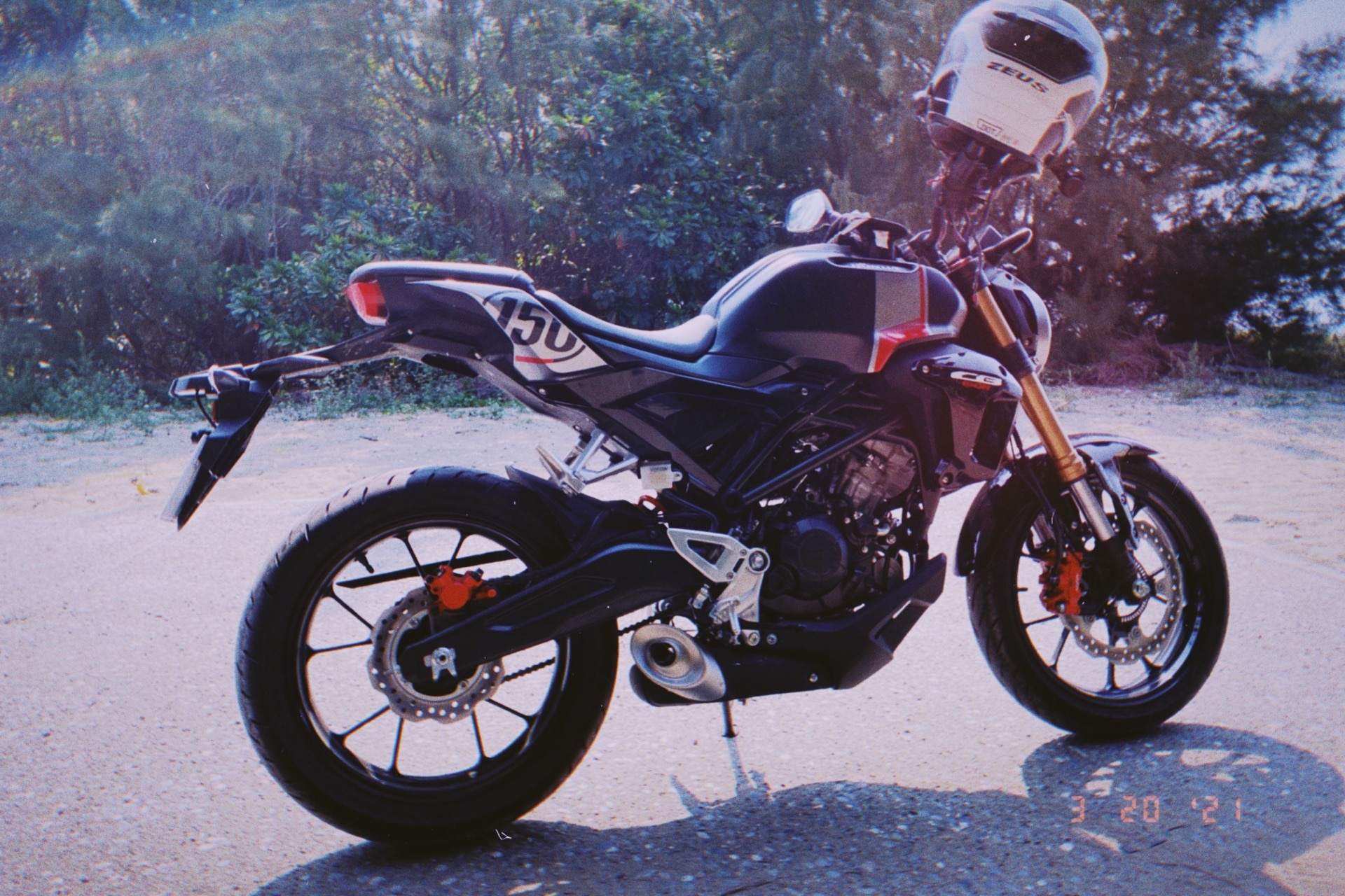 【心得】2020 CB150R 簡易開箱及簡易心得分享 @汽機車討論 哈啦板 - 巴哈姆特