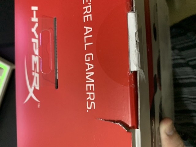 【問題】[售]Hyperx cloud ll wireless 無線電競耳機 @ACG二手交易板 哈啦板 - 巴哈姆特