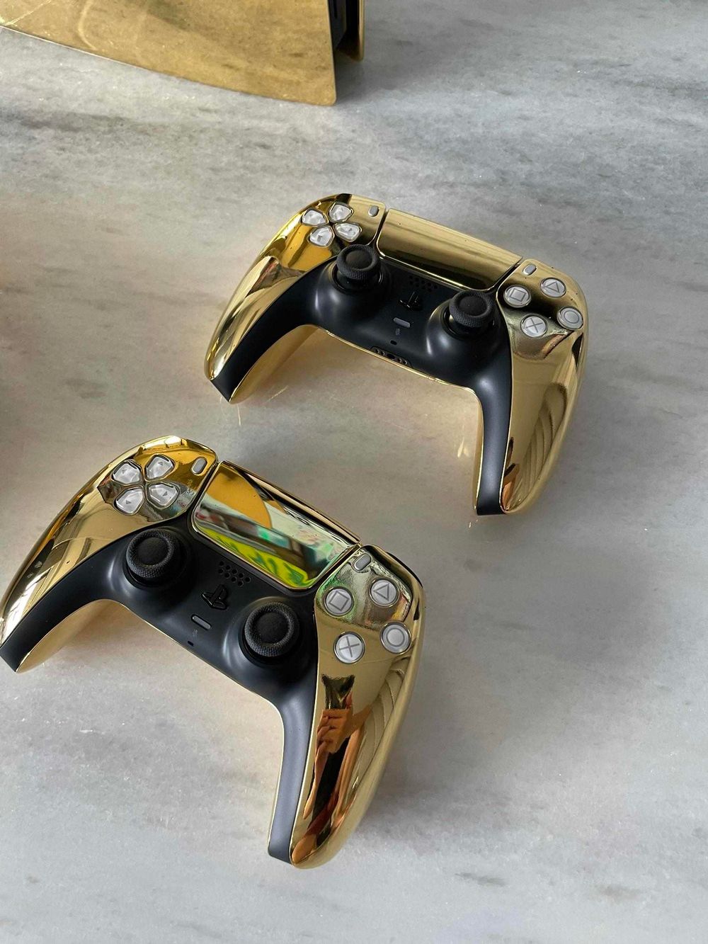 【分享】完整版24K GOLD ps5簡單開箱 @PS5 / PlayStation5 哈啦板 - 巴哈姆特