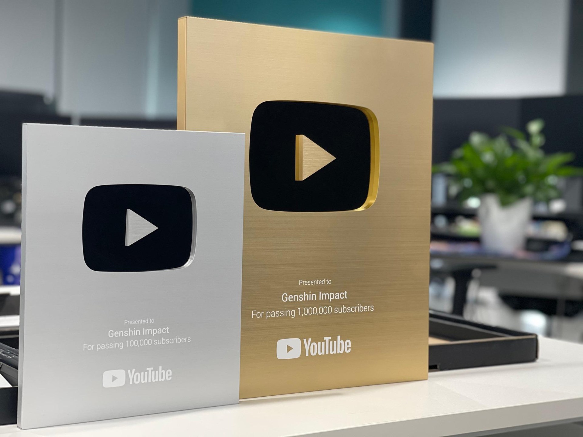 【閒聊】蒙收到了來自YouTube的Gold Creator Award @原神 哈啦板 - 巴哈姆特
