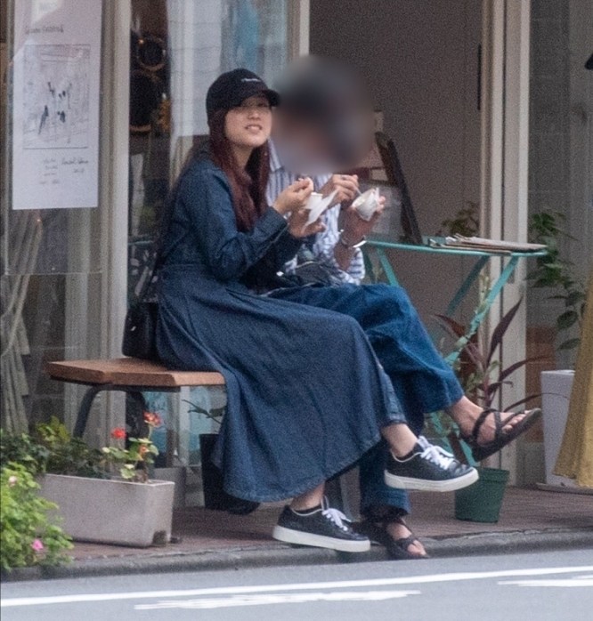 【情報】文春炮：乃木坂46 星野みなみ 正與年長4年的通販會社富二代熱戀中 @AKB48 系列 哈啦板 - 巴哈姆特