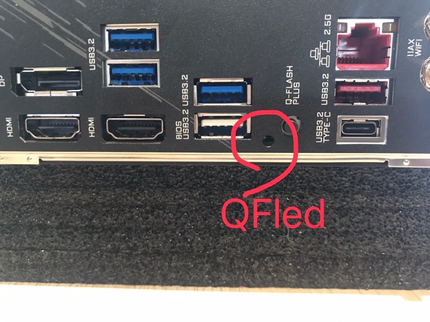 【問題】技嘉B550I Q-flash plus 更新問題 @電腦應用綜合討論 哈啦板 - 巴哈姆特