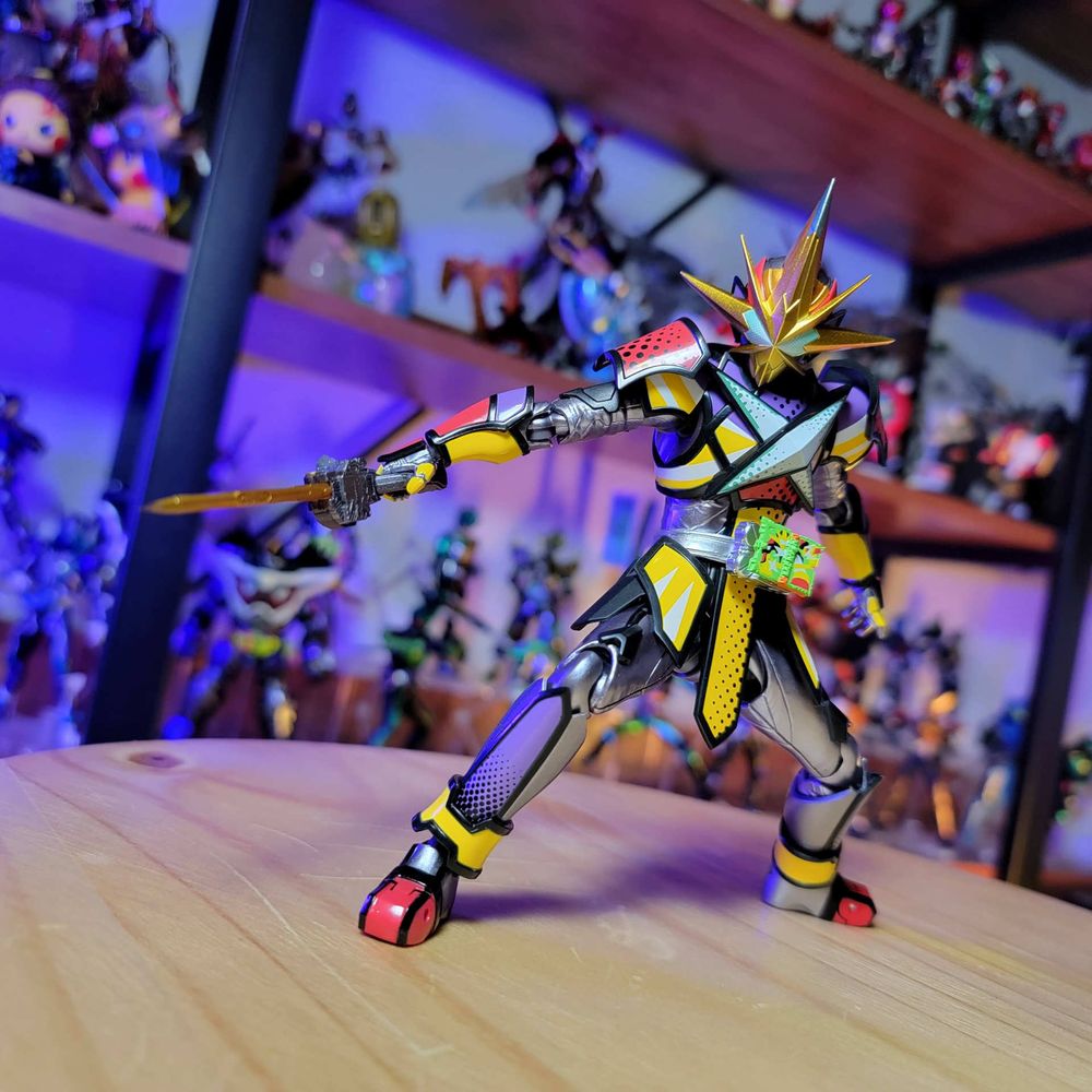 S.H.Figuarts KAMEN RIDER SAIKOU KIN NO BUKI GIN NO BUKI/X SWORD MAN ...