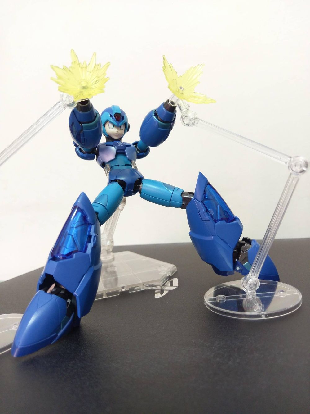 【心得】超合金MIX 洛克人X(with GIGA ARMOR) @綜合公仔玩具討論區 哈啦板 - 巴哈姆特