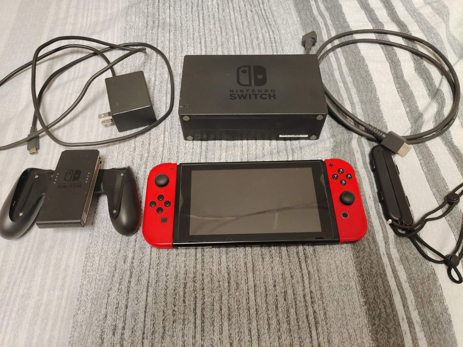 【出售】2017首發日規switch主機(已售出) @ACG二手交易板 哈啦板 - 巴哈姆特