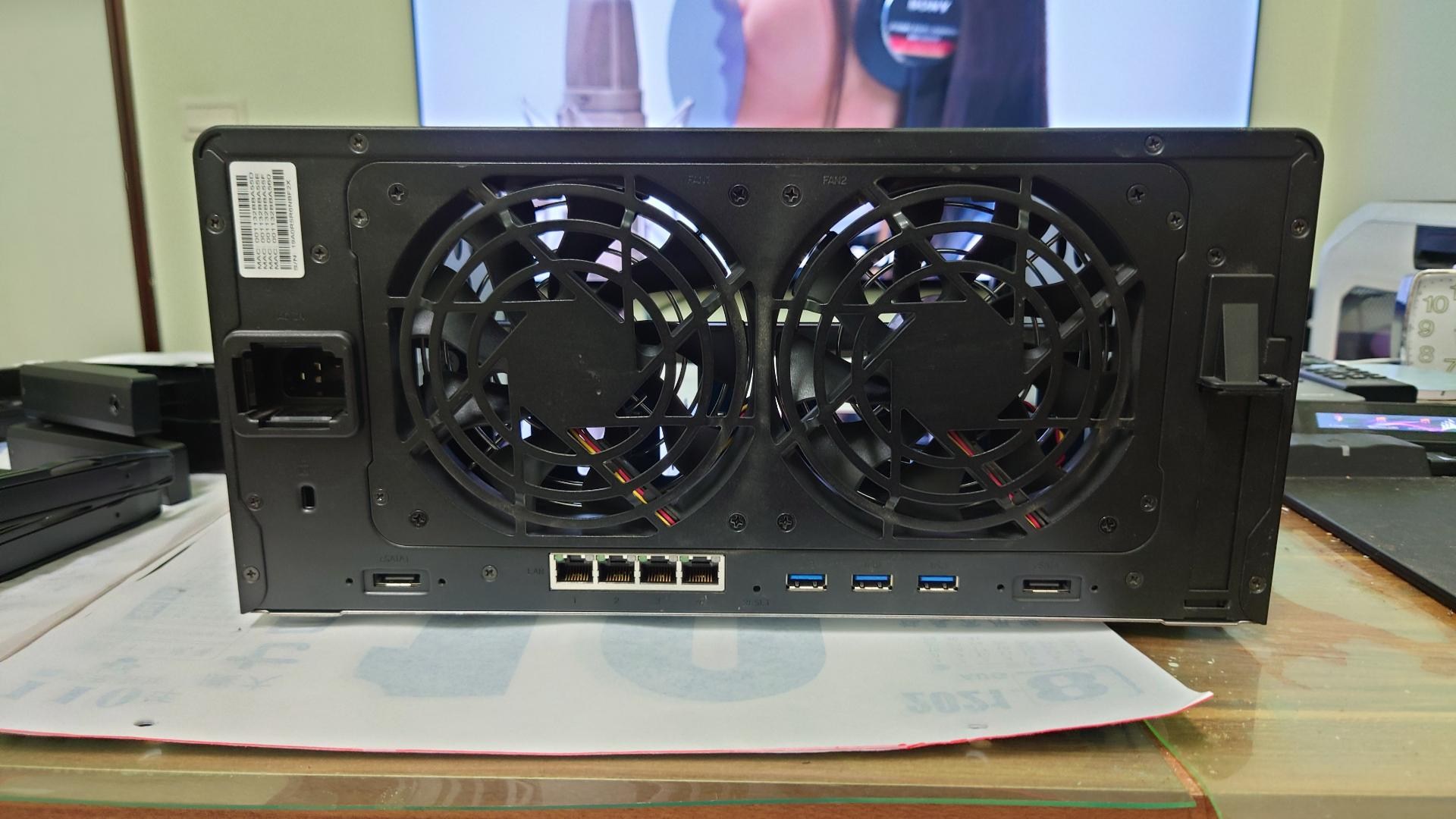 【出售】Synology DS1819+ @ACG二手交易板 哈啦板 - 巴哈姆特