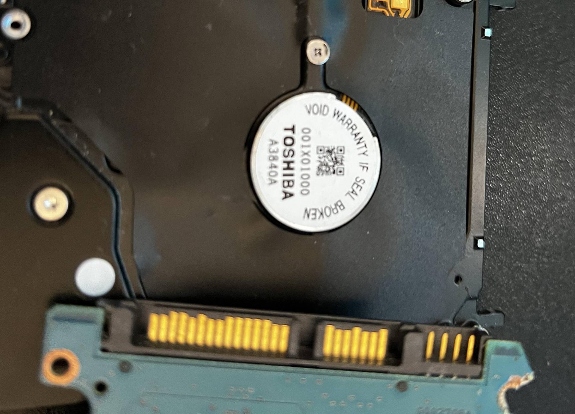 【問題】硬碟SATA排線接口斷裂，如何搶救? @電腦應用綜合討論 哈啦板 - 巴哈姆特