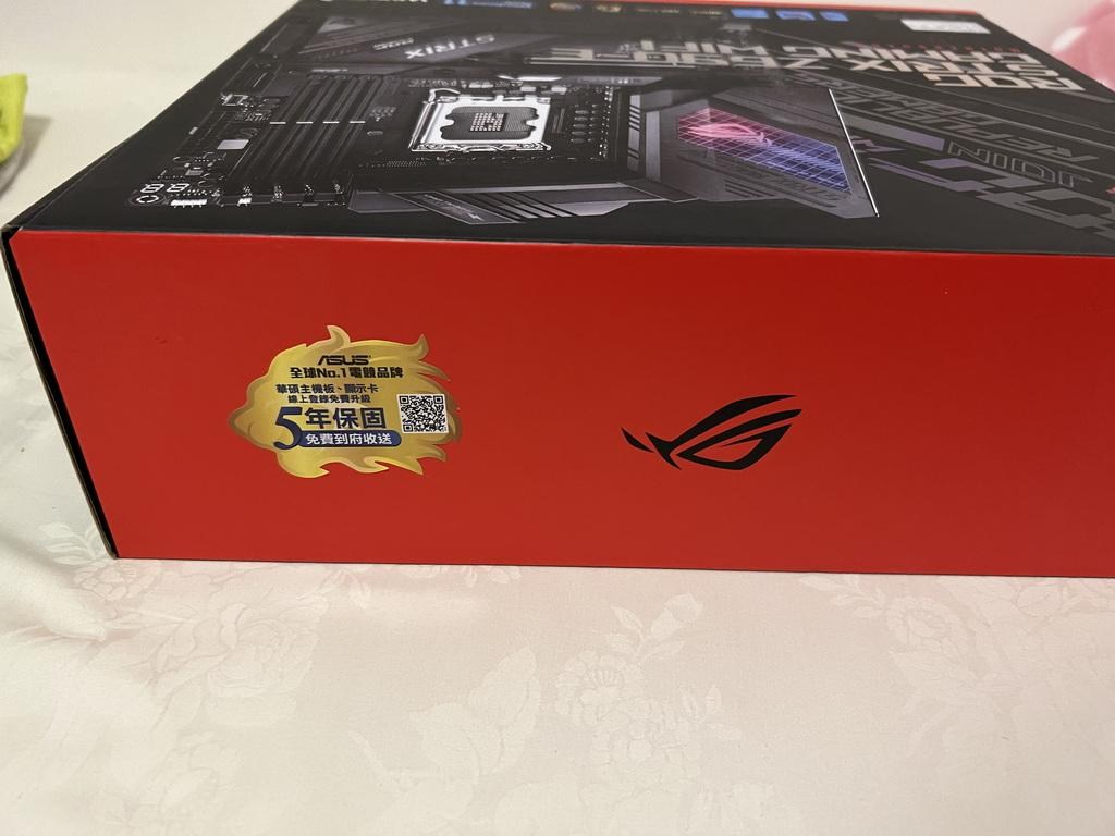 【心得】ROG STRIX 系列攻頂 Z690-E GAMING WiFi 簡單開箱 @電腦應用綜合討論 哈啦板 - 巴哈姆特